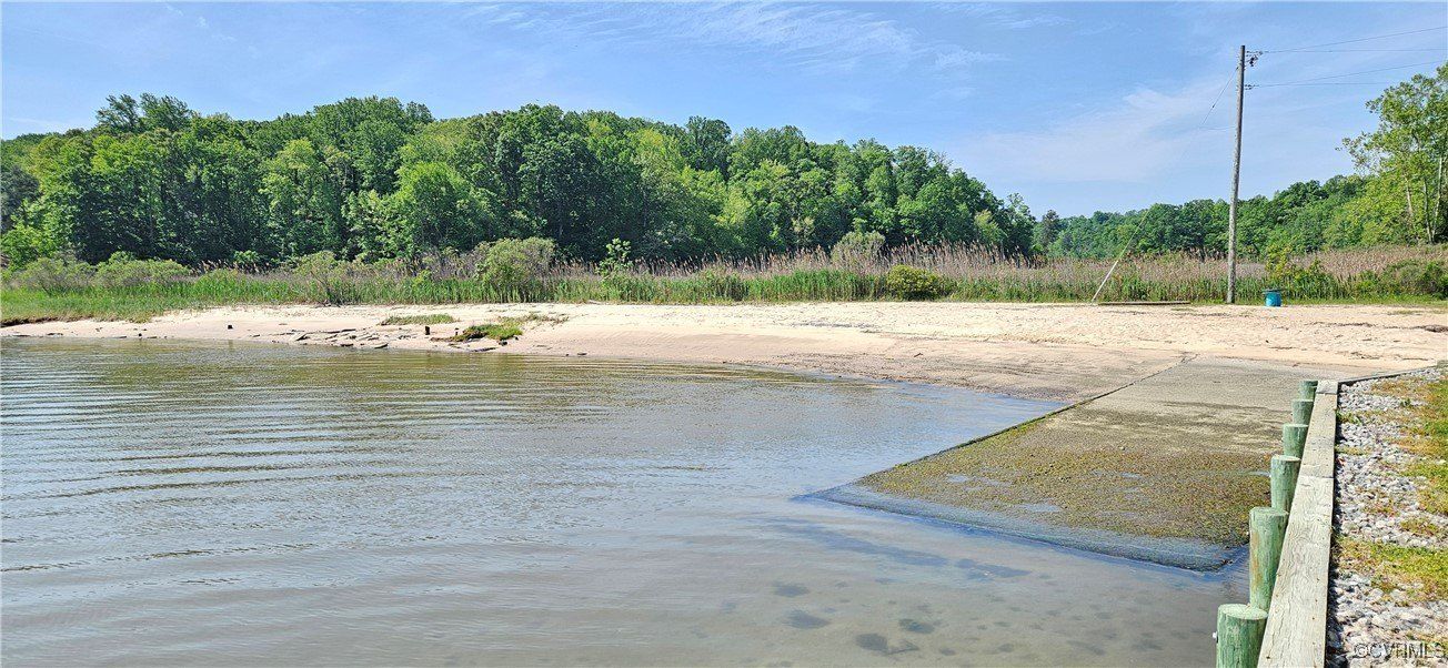 668 Glebe Landing Road, Center Cross, VA 22437 | MLS: 2511925 | Land.com