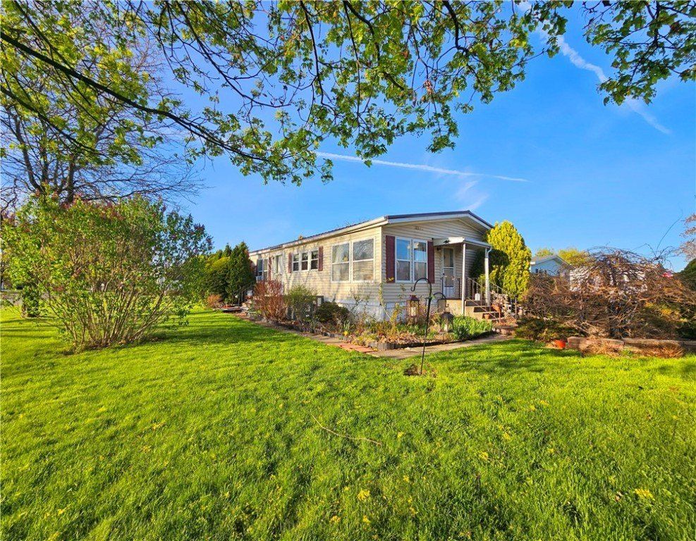 6398 Murphy Drive, Victor, NY 14564 | MLS: R1604857 | Land.com