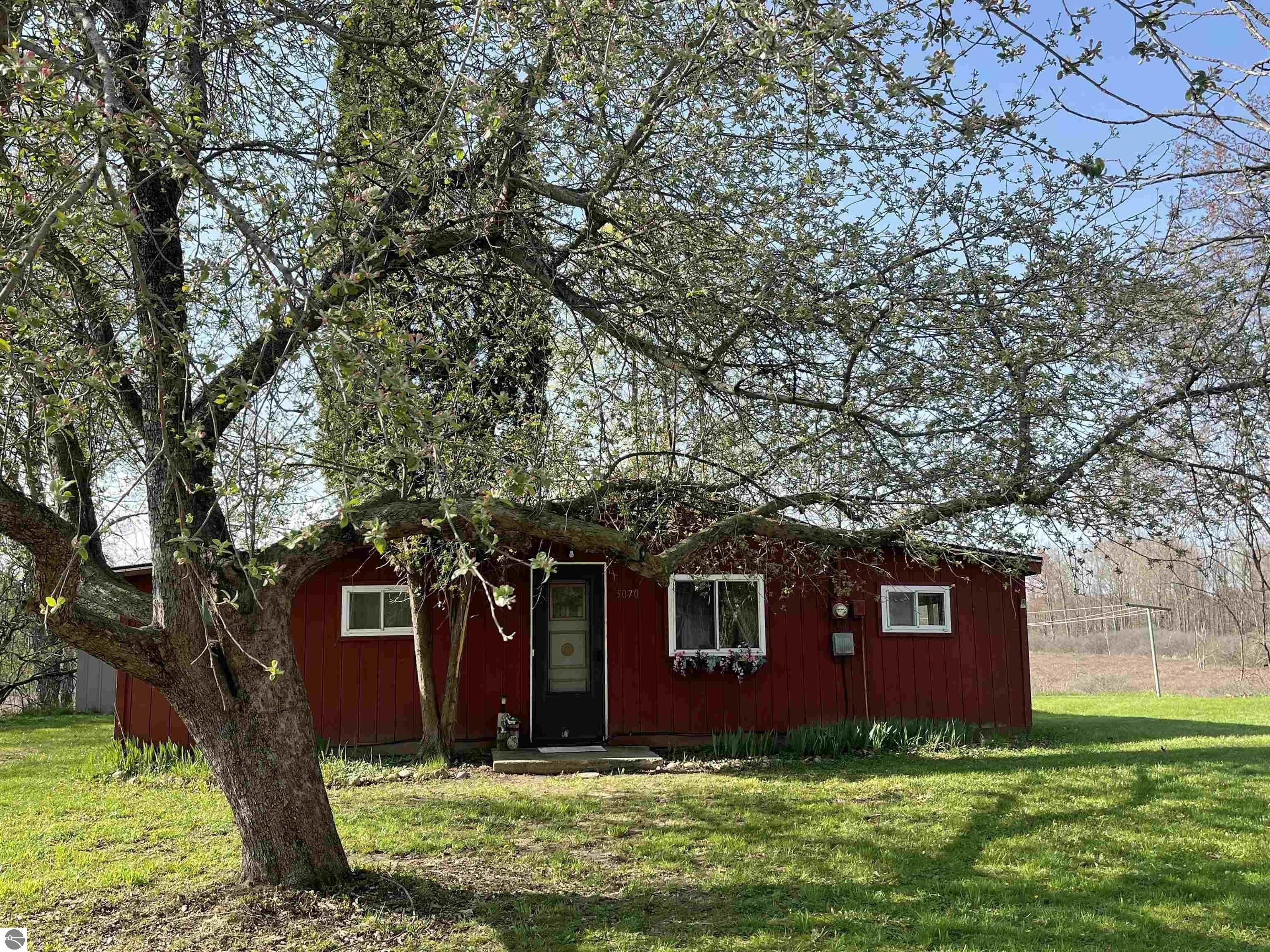 5070 Half Moon Trail, Lake, MI 48632 | MLS: 1933583 | Land.com