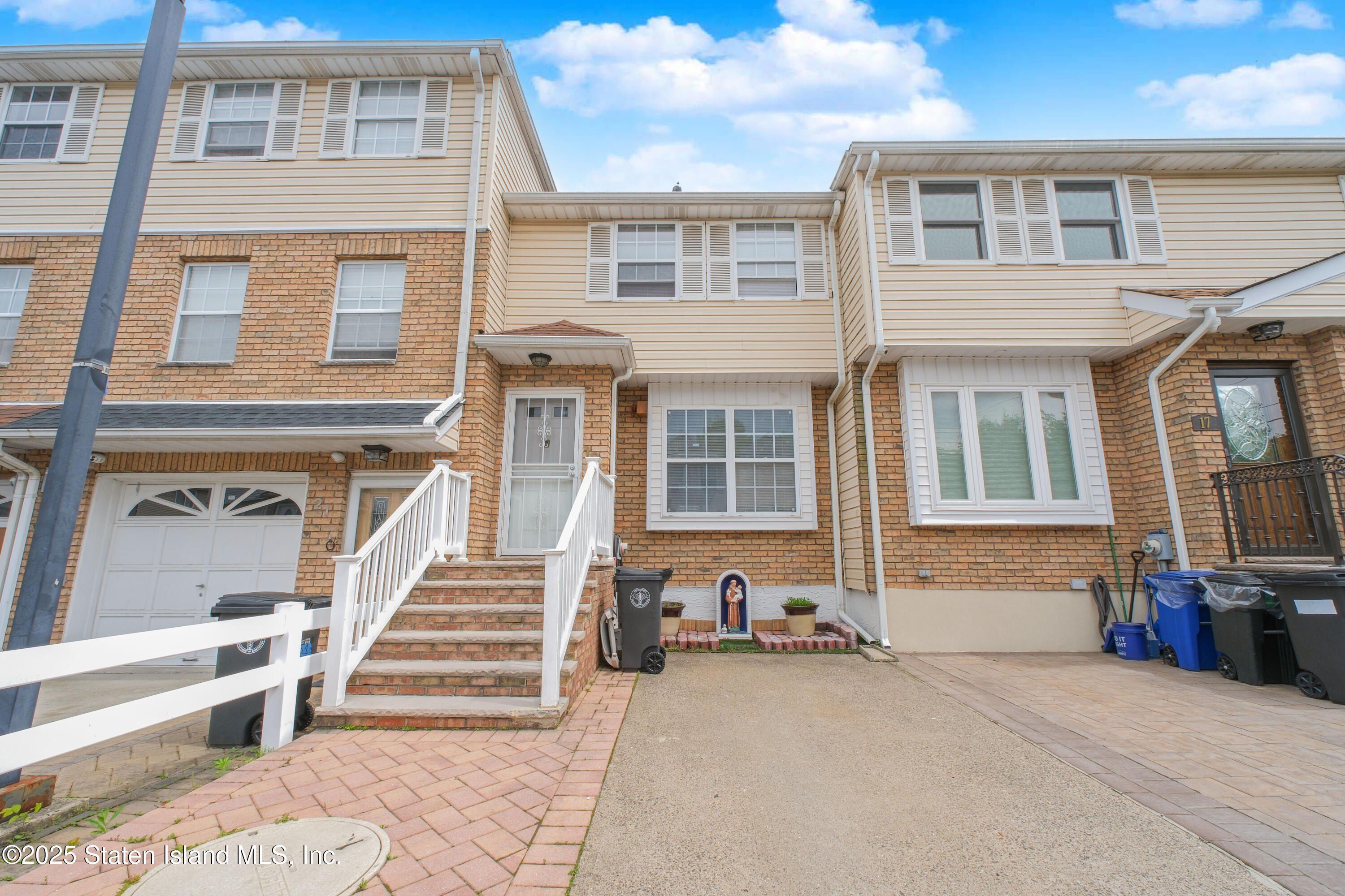 19 Deborah Loop, Staten Island, NY 10312 | MLS: 2503050 | Land.com