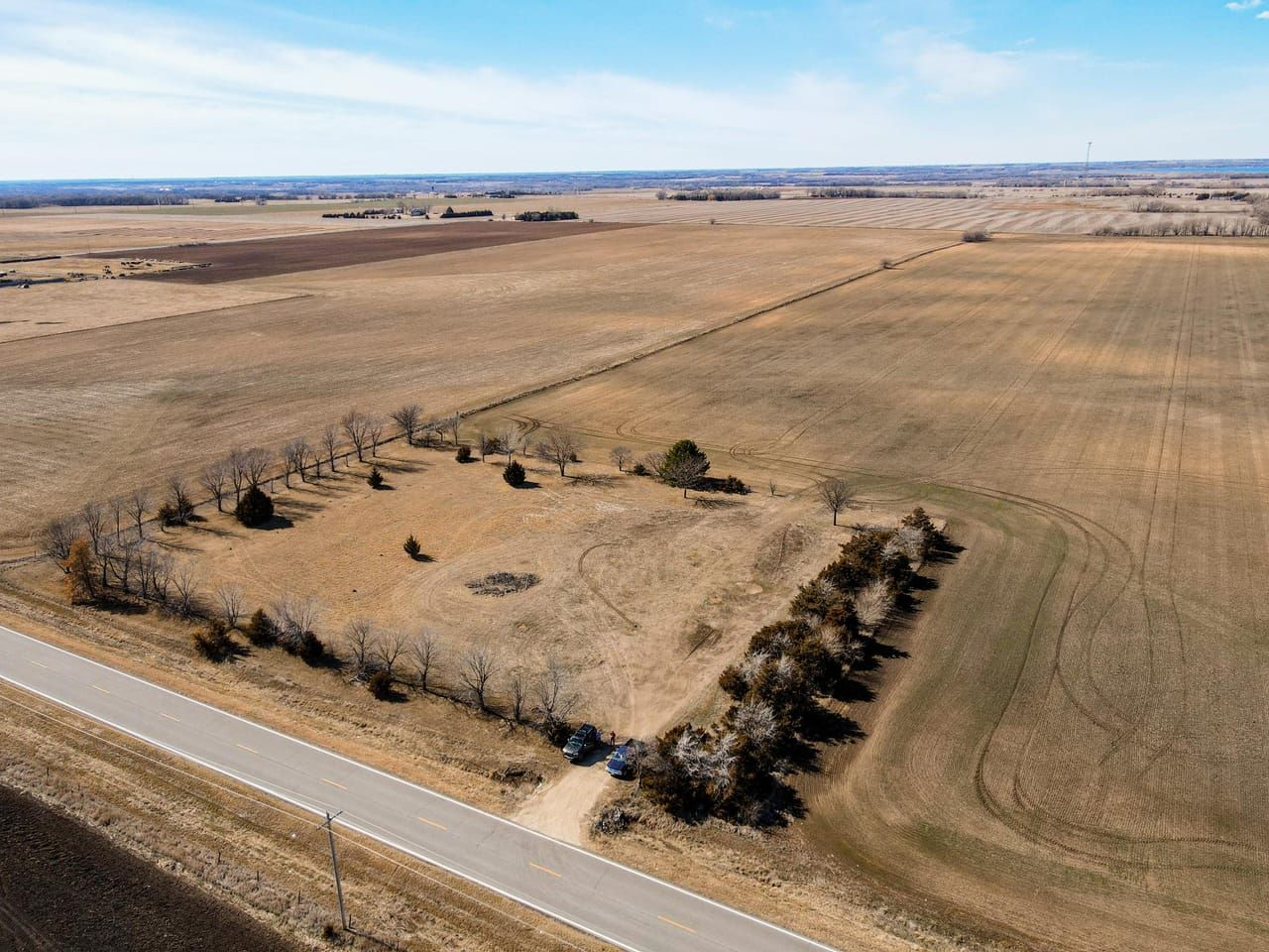 N 1/4 SE 1/4 SEC 3-27-4W, Cheney, KS 67025 | Land.com