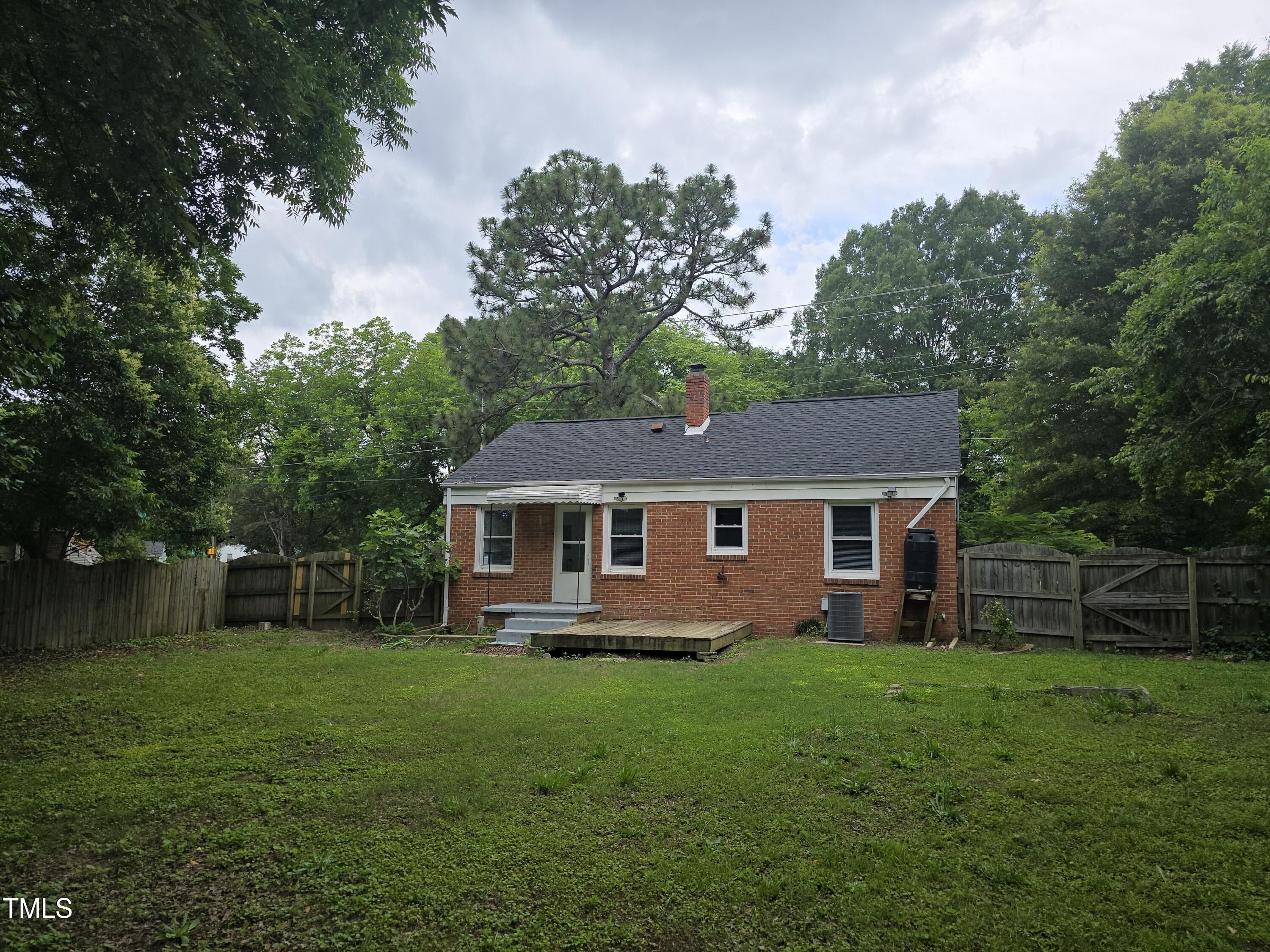 704 N King Charles Road, Raleigh, NC 27610 | MLS: 10102959 | Land.com