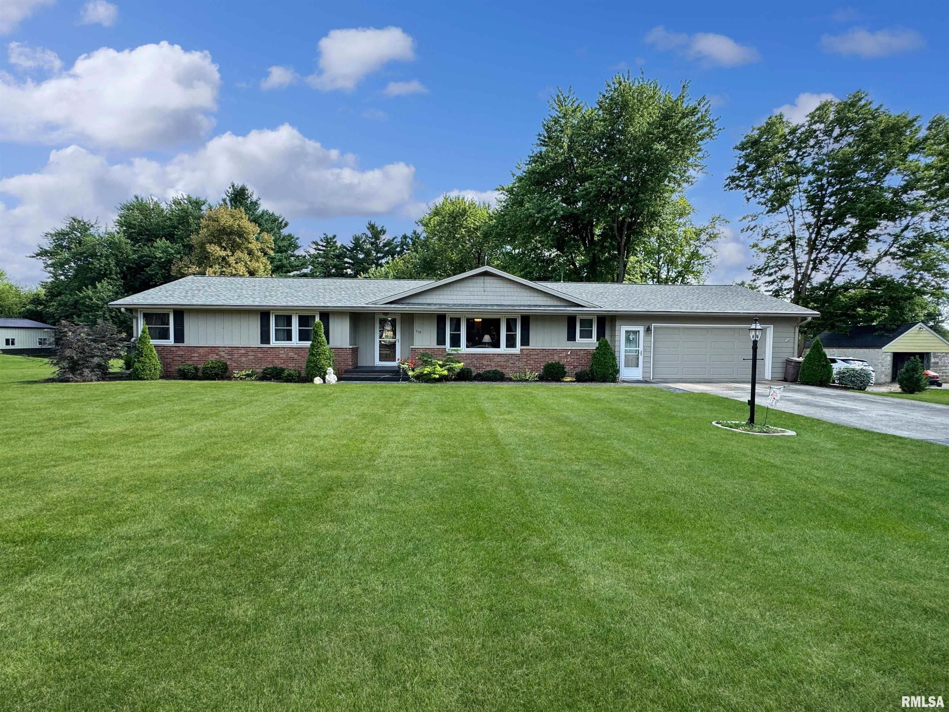 519 E ROBINSON Street, Goodfield, IL 61742 | MLS: PA1259321 | Land.com