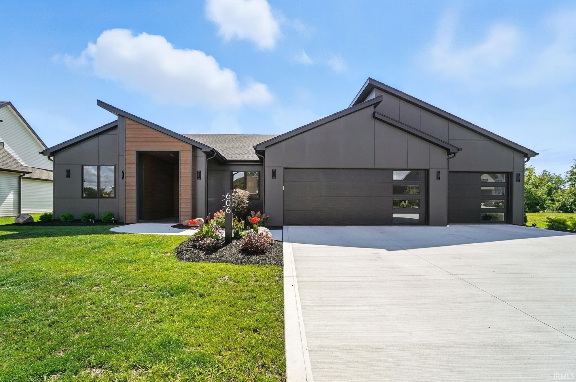 606 Grantham Passage, Fort Wayne, IN 46845 | MLS: 202534236 | Land.com