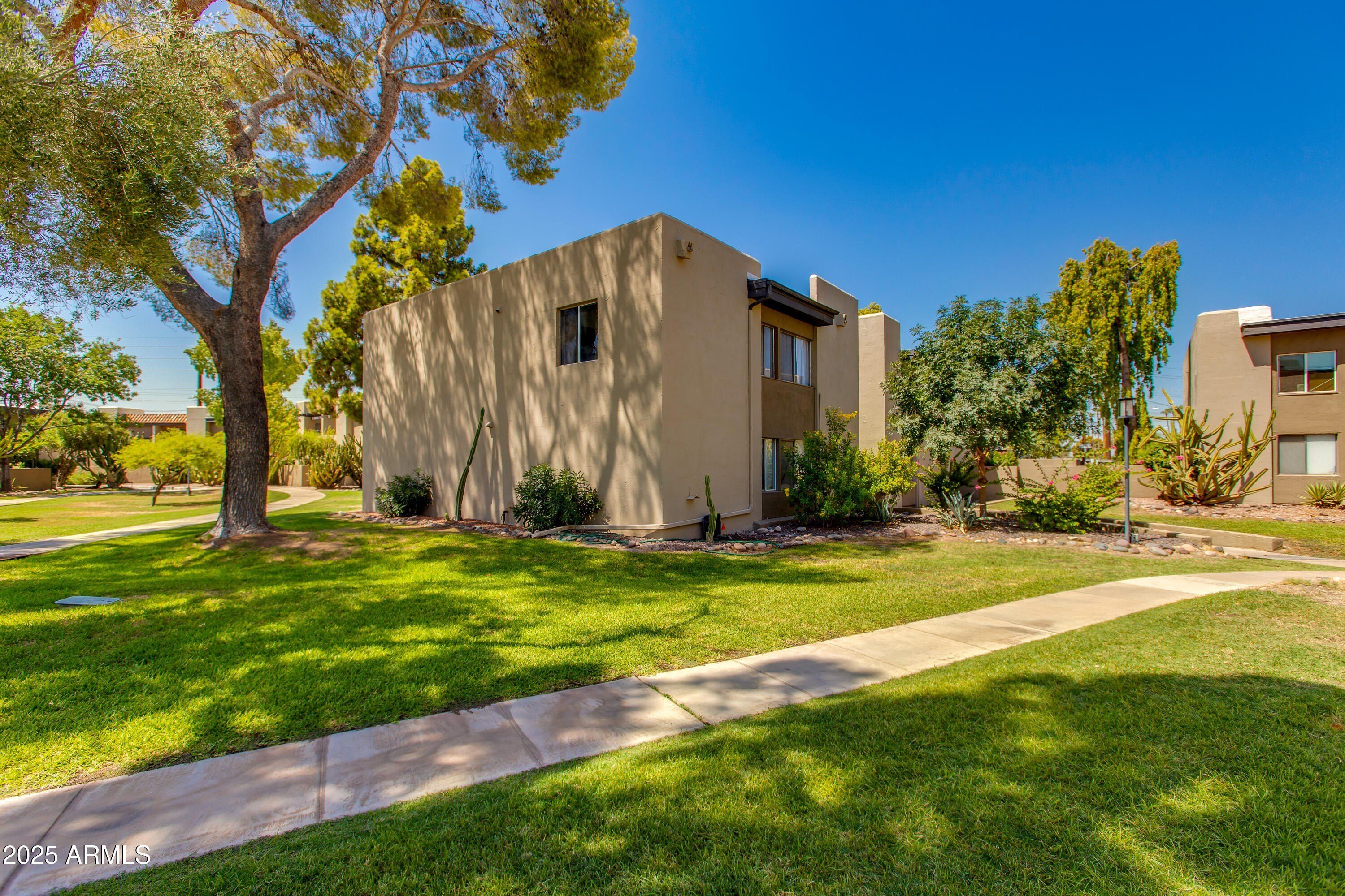 4201 E CAMELBACK Road, Phoenix, AZ 85018 | MLS: 6904865 | Land.com