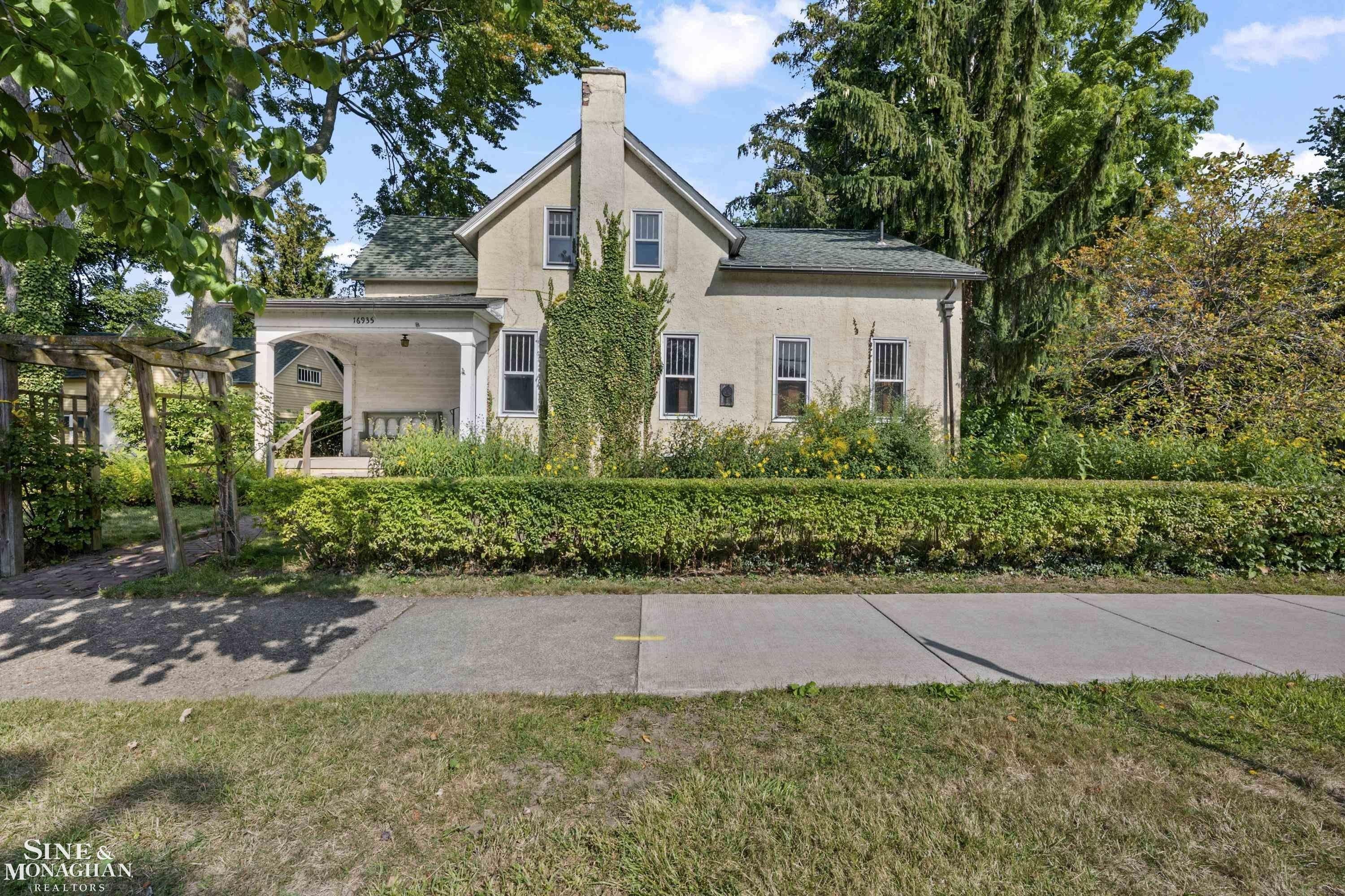 16935 Maumee, Grosse Pointe, MI 48230 | MLS: 50188179 | Land.com