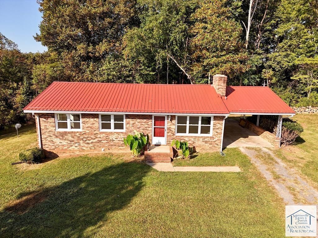 1952 Old Orchard Loop, Stuart, VA 24171 | MLS: 145346 | Land.com