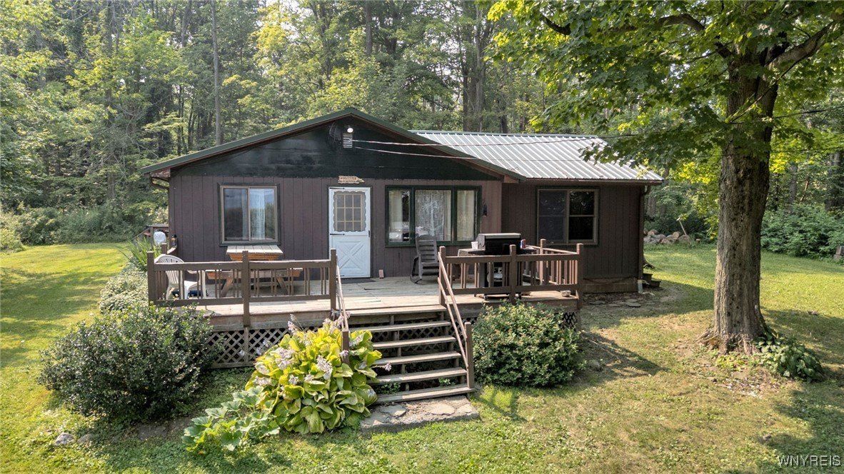 1834 Comet Road, Warsaw, NY 14569 | MLS: B1628462 | Land.com