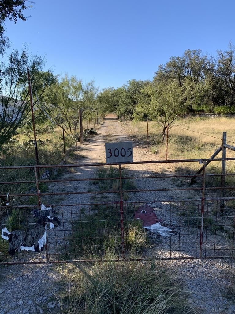 3005 N Hwy 377, Brady, TX 76825 | MLS: 99078 | Land.com