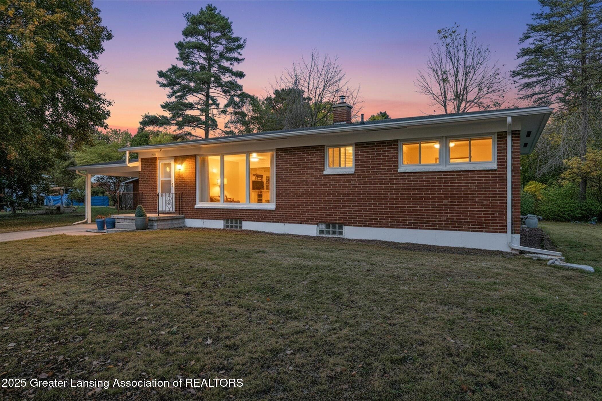 1840 Lyndhurst Way, Haslett, MI 48840 | MLS: 292066 | Land.com