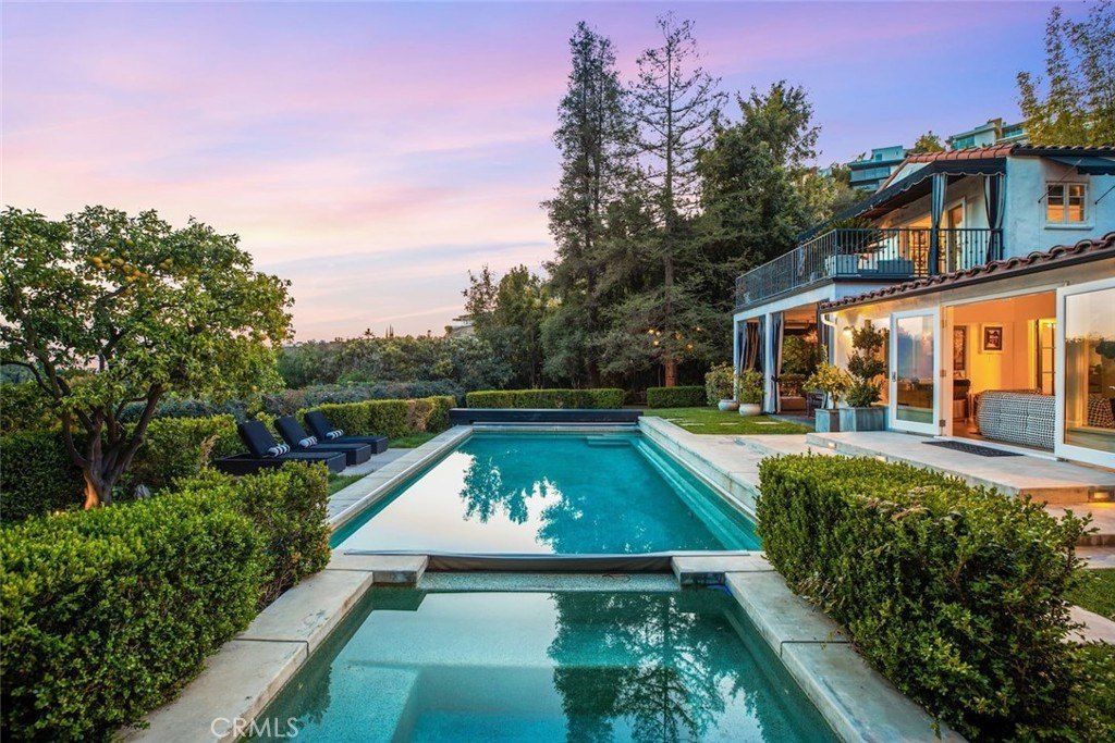 1514 Sunset Plaza, Los Angeles, CA 90069 | MLS: TR25260755 | Land.com