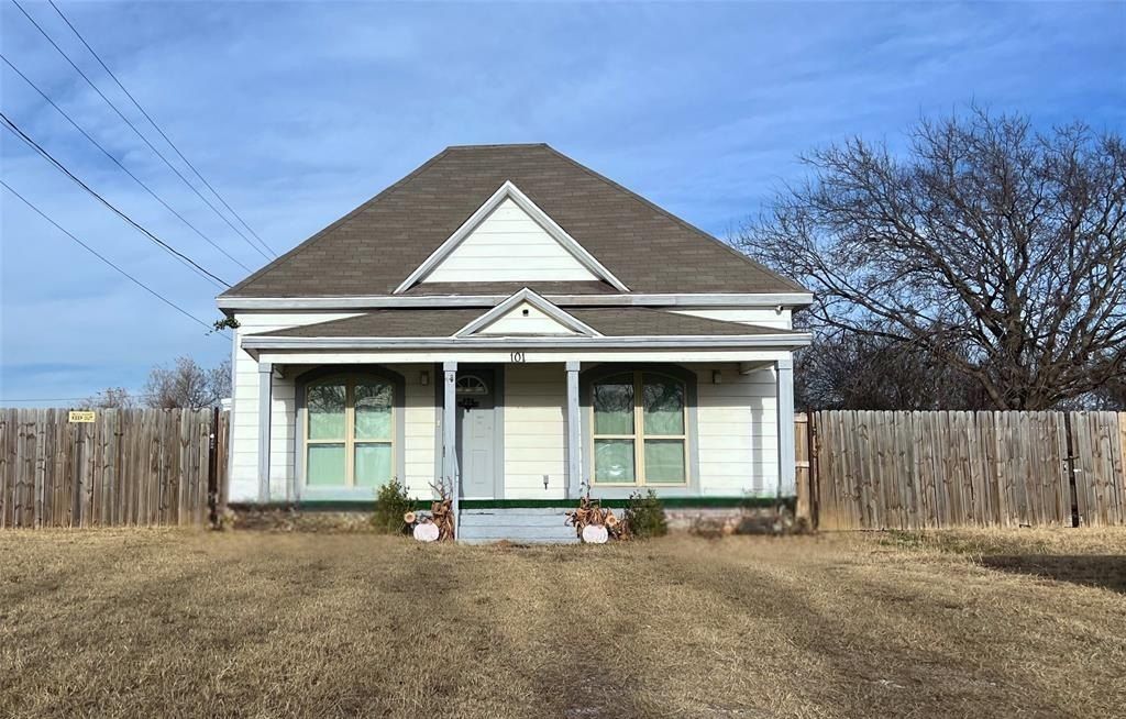 101 N Walnut Street, Petrolia, TX 76377 | MLS: 21136425 | Land.com