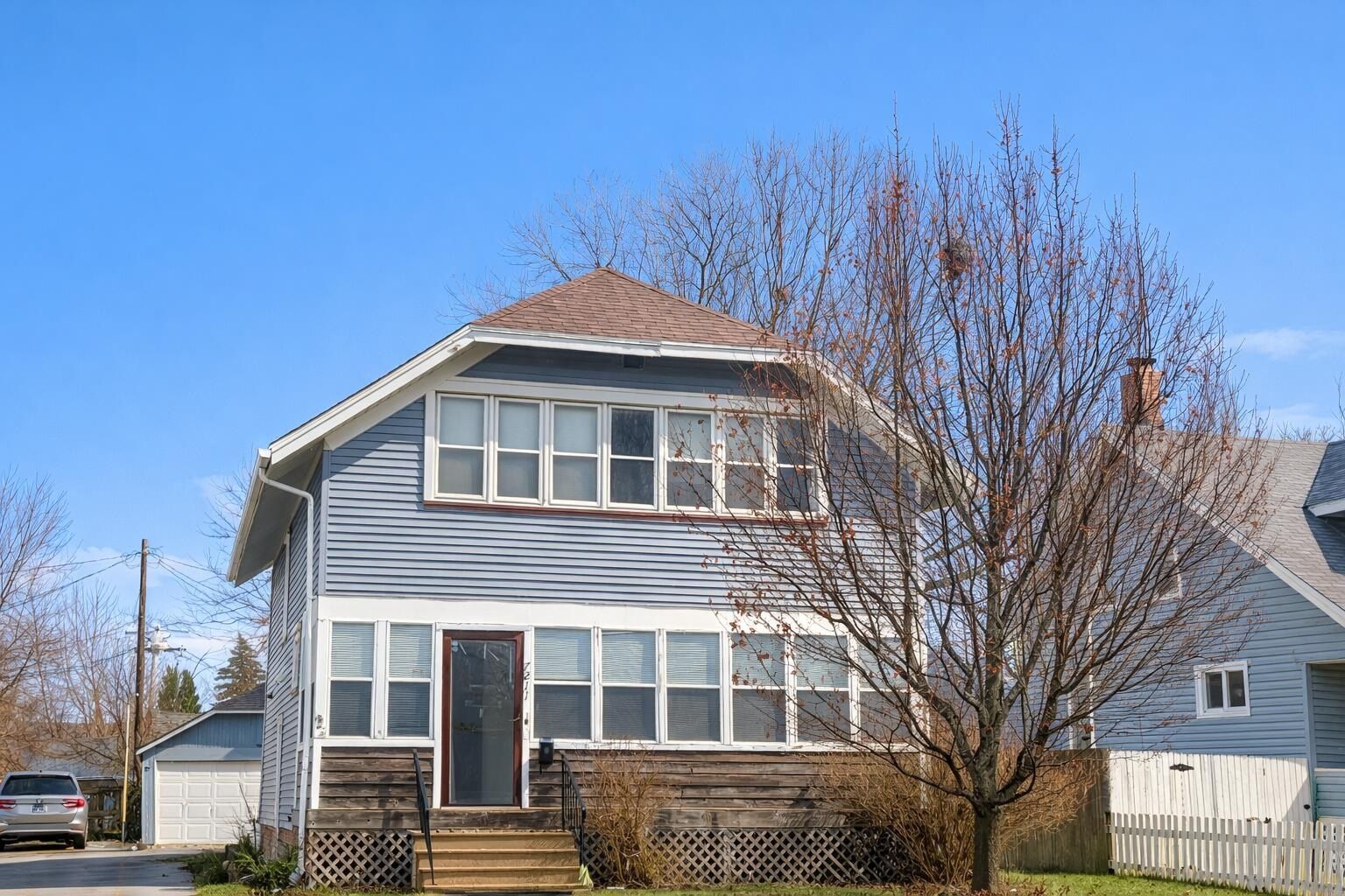 7211 18th Ave, Kenosha, WI 53143 | MLS: 1945874 | Land.com