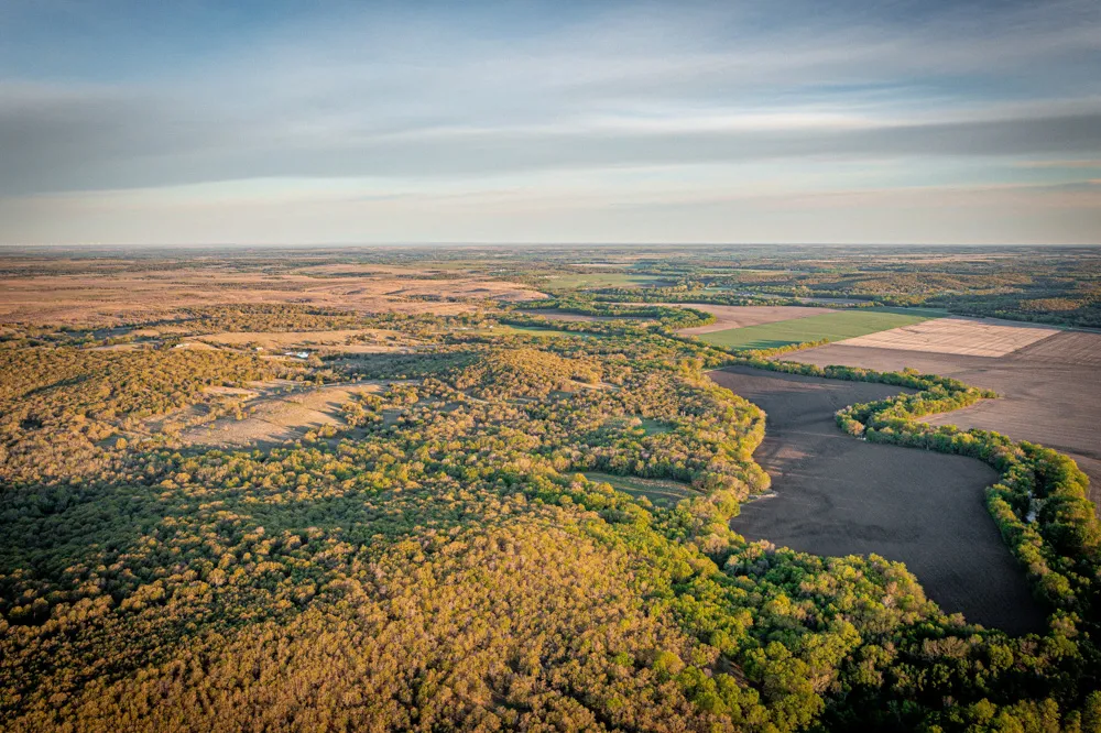 Land for Sale in Kansas - 3,317 Properties - Land.com