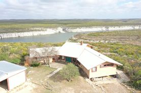 Land for Sale in Del Rio, Texas - 130 Properties - Land.com