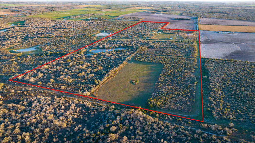 998 County Road 361, Gillett, TX 78116 | Land.com
