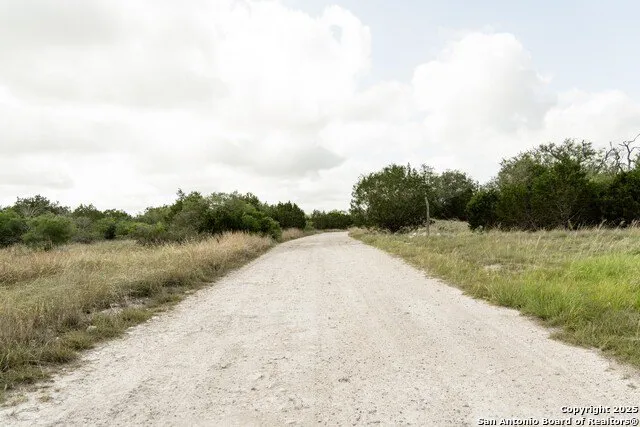 Lot 124 Leona Ranch rd, Brackettville, TX 78832 | MLS: 1878051 | Land.com
