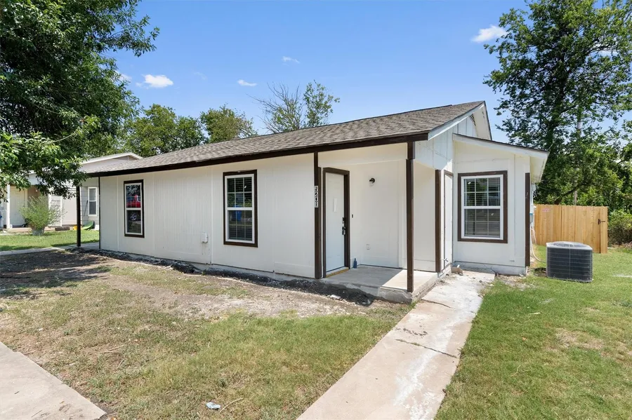 520 Lenora Dr unit: B, Taylor, TX 76574 | MLS: 2848680 | Land.com